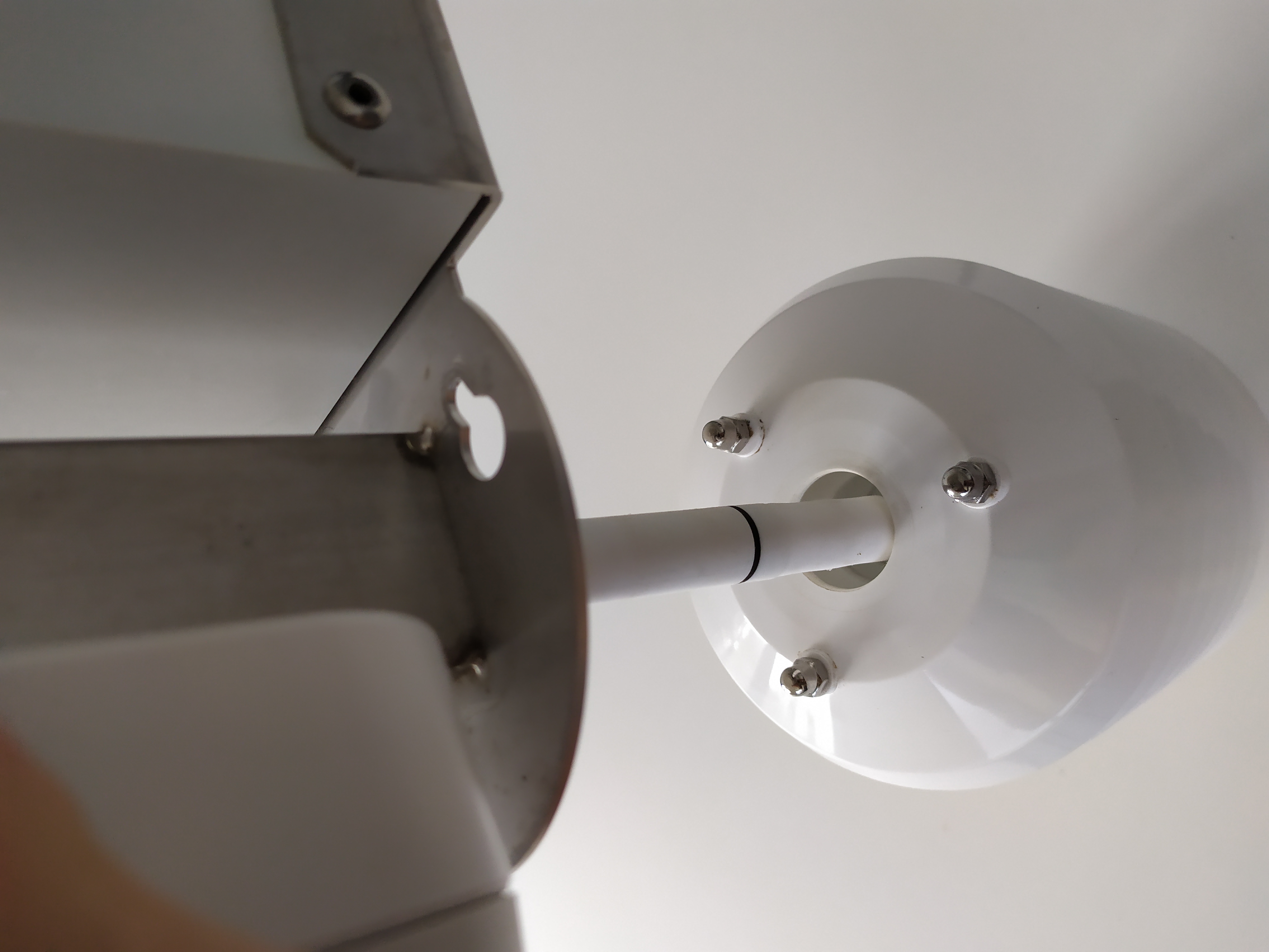 How do I replace the humidity probe (Rotronic) on my sensor? – Help center Weenat